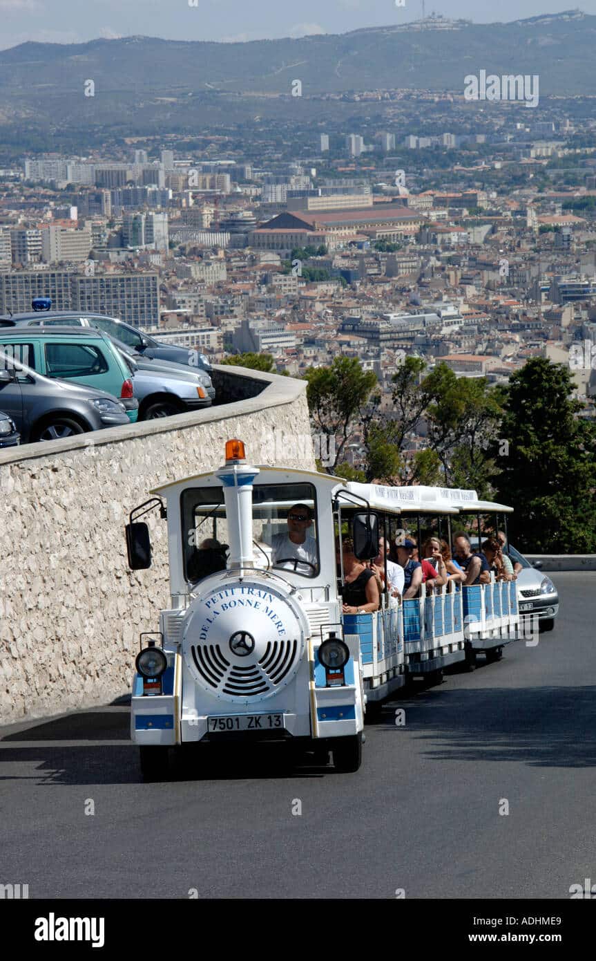 Petit-train de Marseille : comment en profiter pour découvrir Notre ...